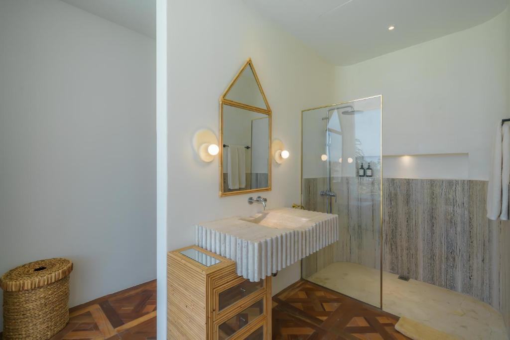 Tentang kami - Yanis Gallery